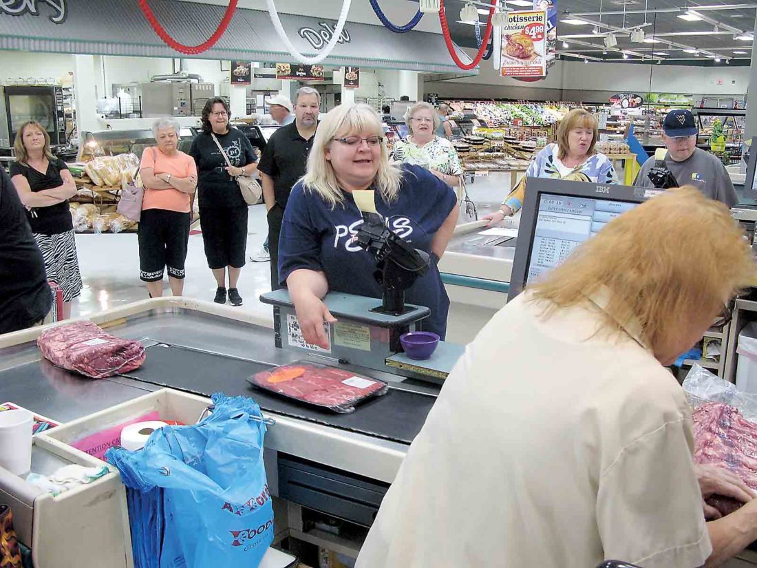 Supermarket Sweepstakes winners spend big at Foodland | News, Sports ...